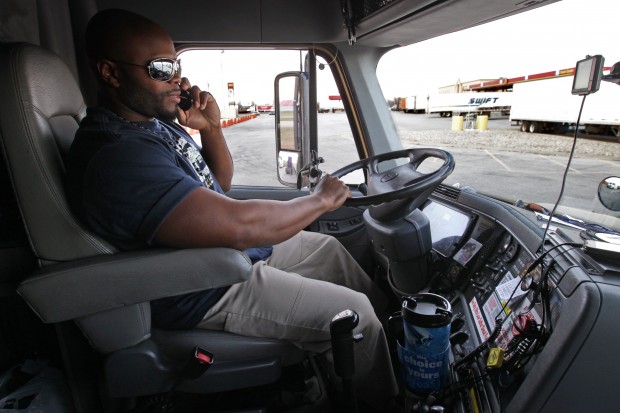 27 top tips for long-distance truck drivers